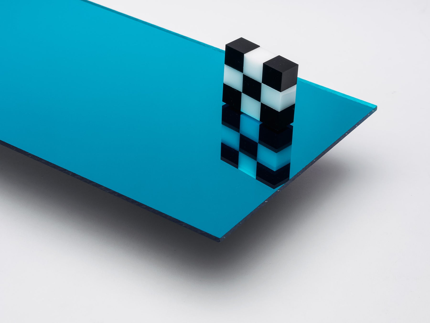 Blue Mirror Acrylic Plexiglass Sheet – Canal Plastics Center